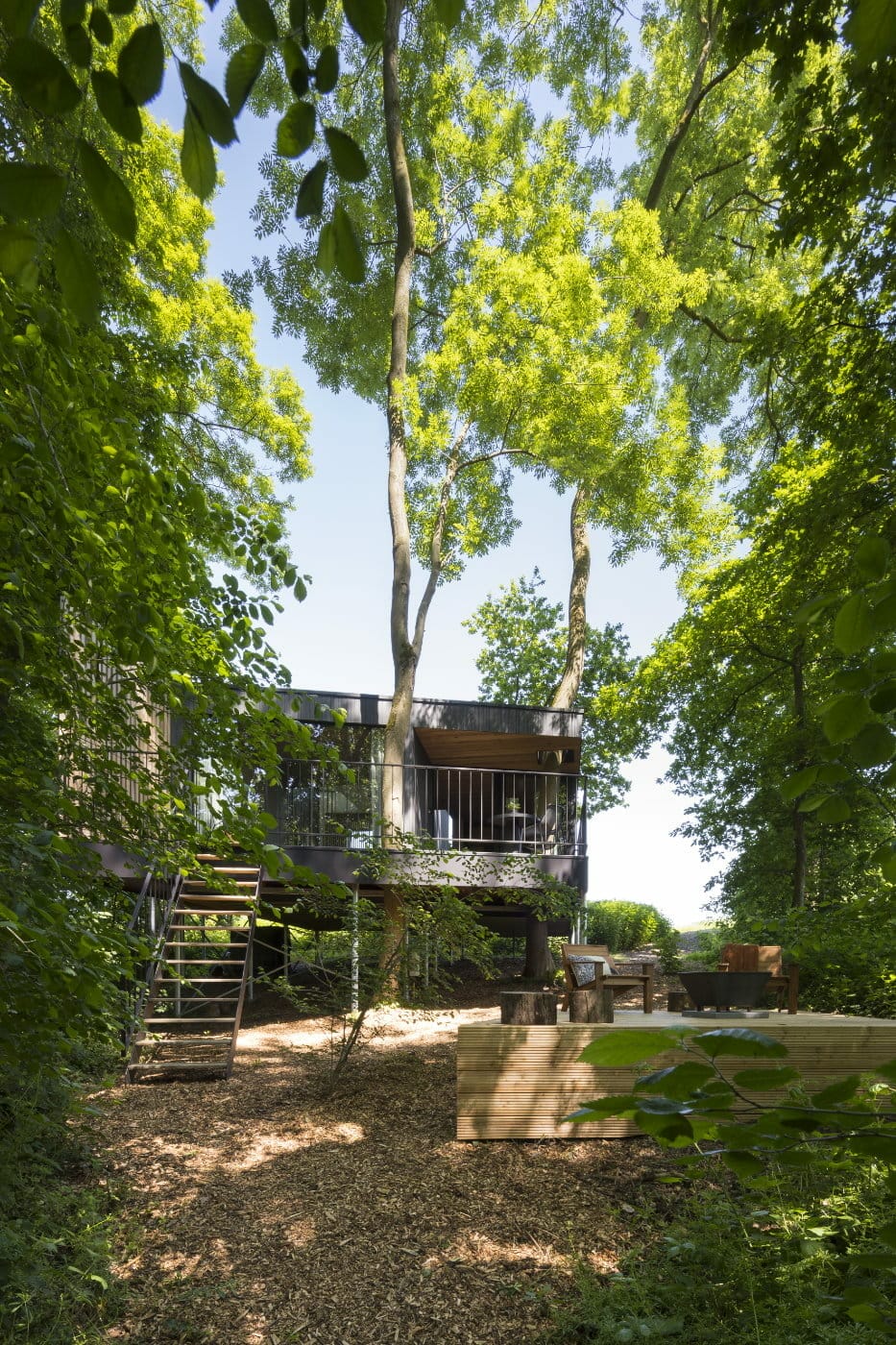 BAST (Hoeselt) - Spots & Spaces